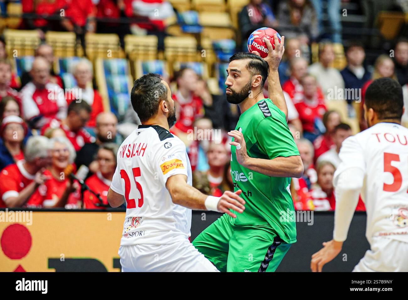 Abdelhak Ben Salah (Tunesien, #25), Hani Abderrafik Bounab (Algerien ...