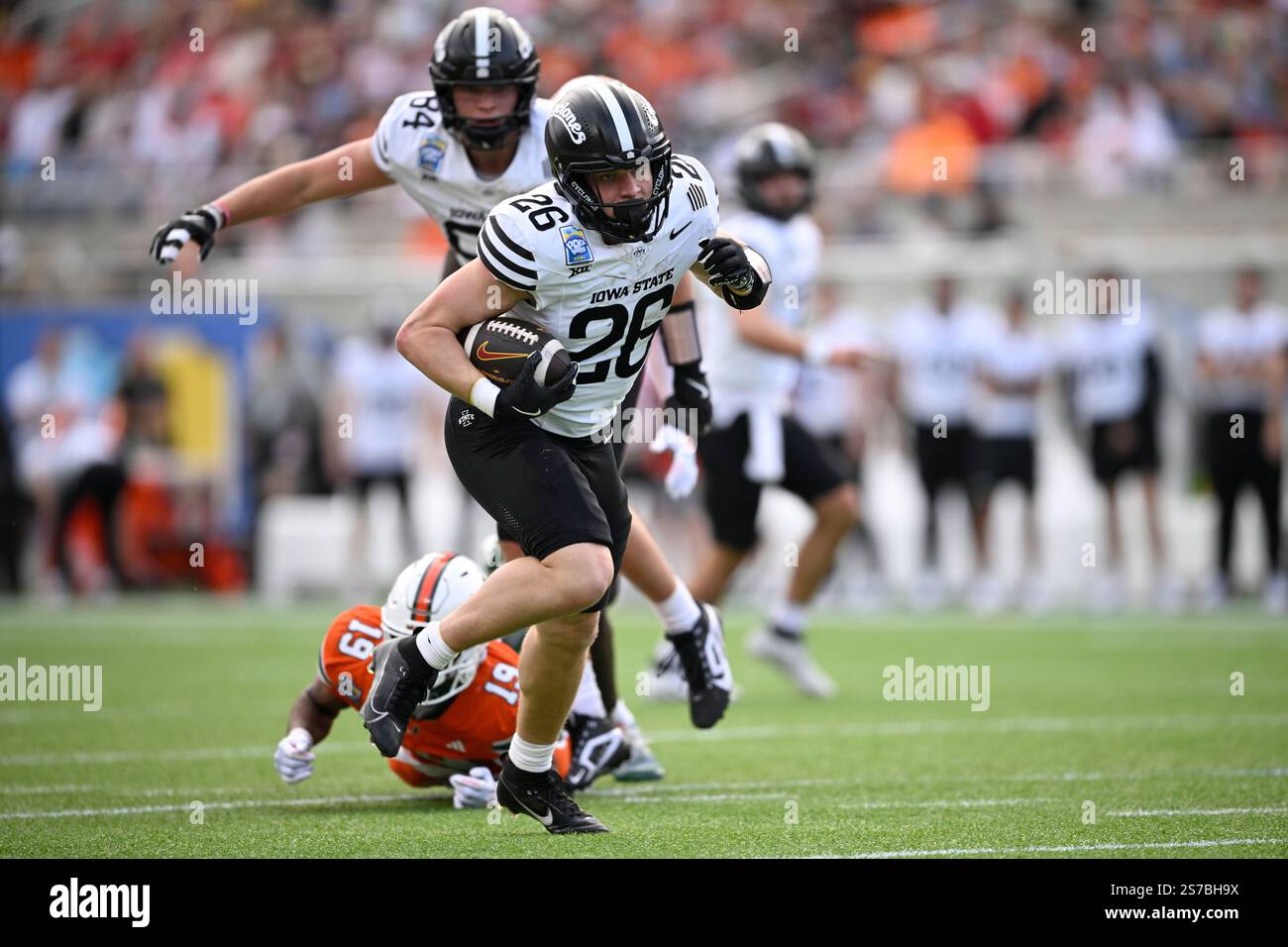 Iowa State running back Carson Hansen (26) scores a touchdown on a 30 ...