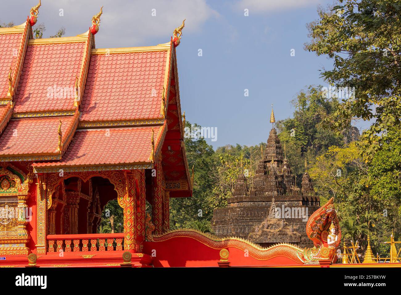 A temple in the Fish Cave Temple Stock Photo - Alamy