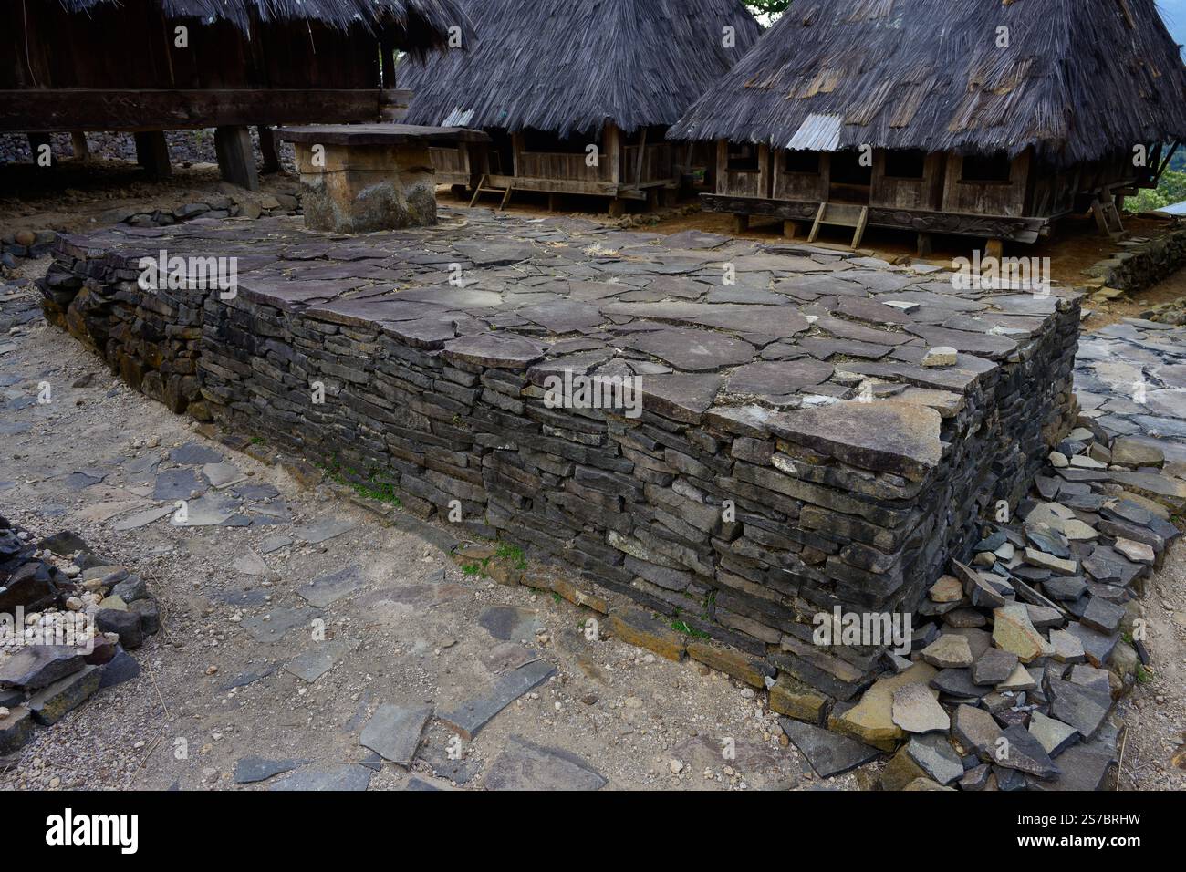 Lio tribe hi-res stock photography and images - Alamy