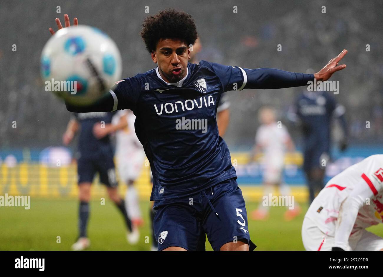 Vonovia Ruhrstadion, Bochum, Germany. 18th Jan, 2025. Bernardo of VfL ...