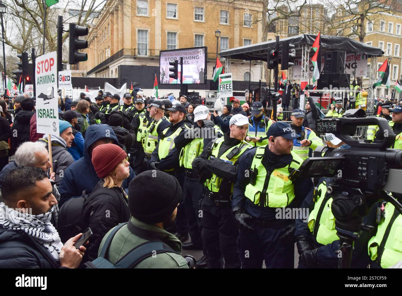 London, England, UK. 18th Jan, 2025. Police officers form a cordon as ...