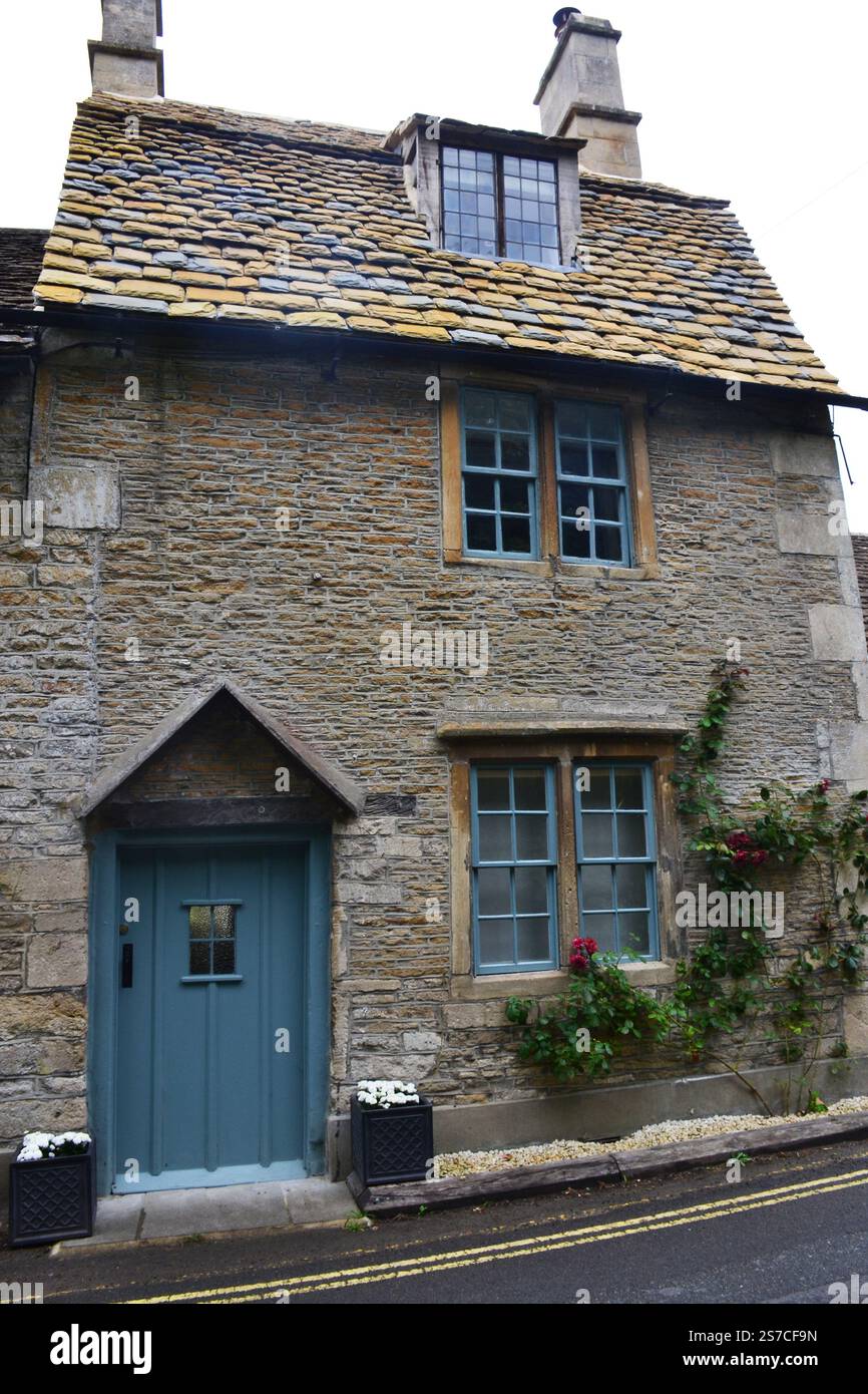 Beautifully restored traditional stone cottage in Castle Combe ...