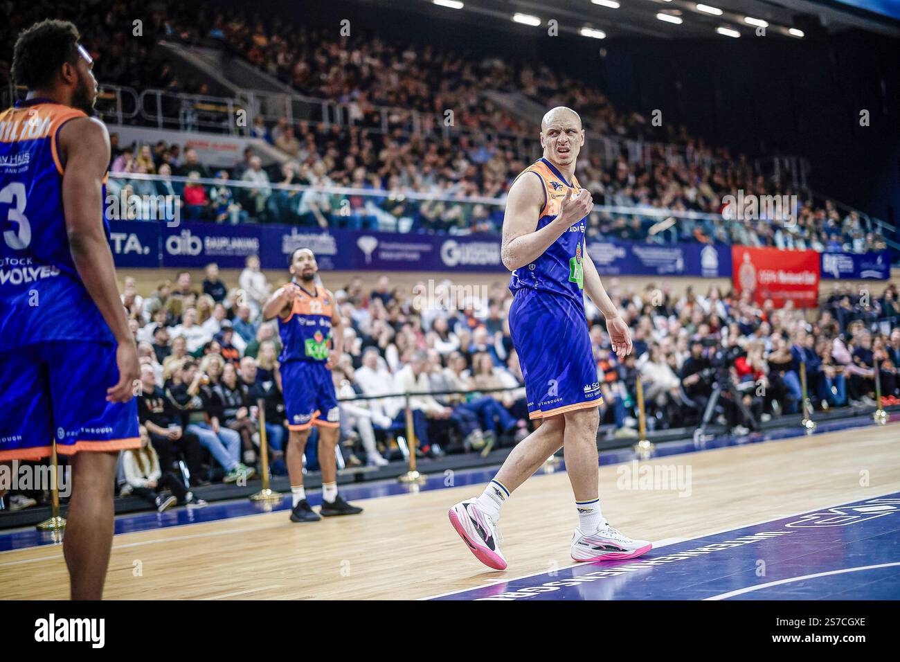 Rostock, Deutschland. 18th Jan, 2025. Robin Amaize, Rostock Seawolves ...