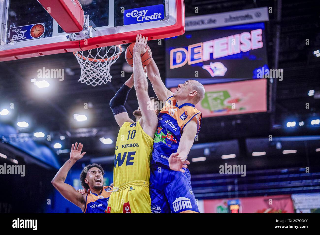 Rostock, Deutschland. 18th Jan, 2025. Robin Amaize, Rostock Seawolves ...