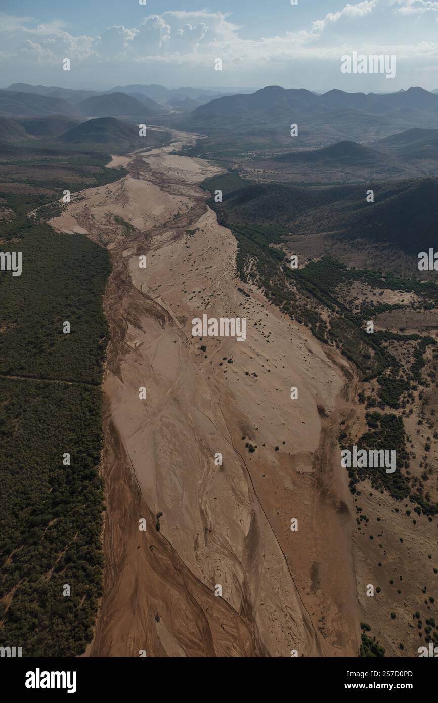 Aerial muddy river hi-res stock photography and images - Alamy