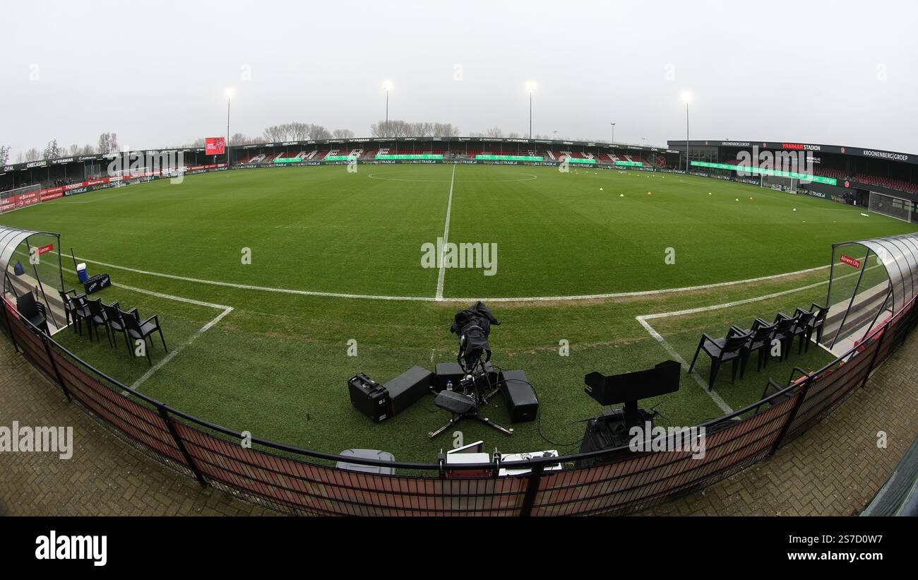 Almere, Netherlands. 19th Jan, 2025. ALMERE, 19-01-2025, Yanmar Stadium ...