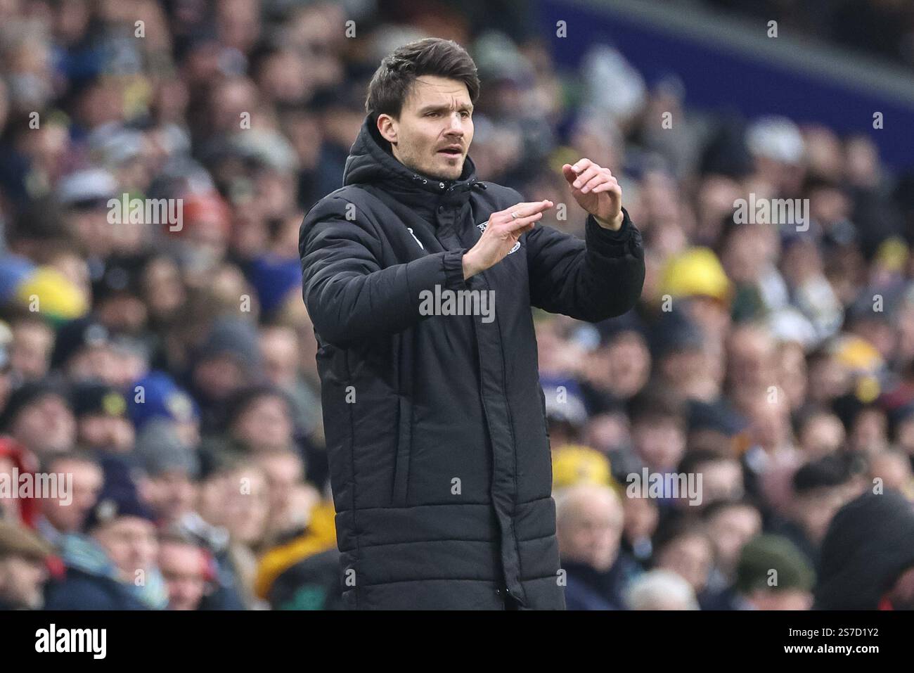 Leeds, UK. 19th Jan, 2025. Danny Röhl manager of Sheffield Wednesday ...
