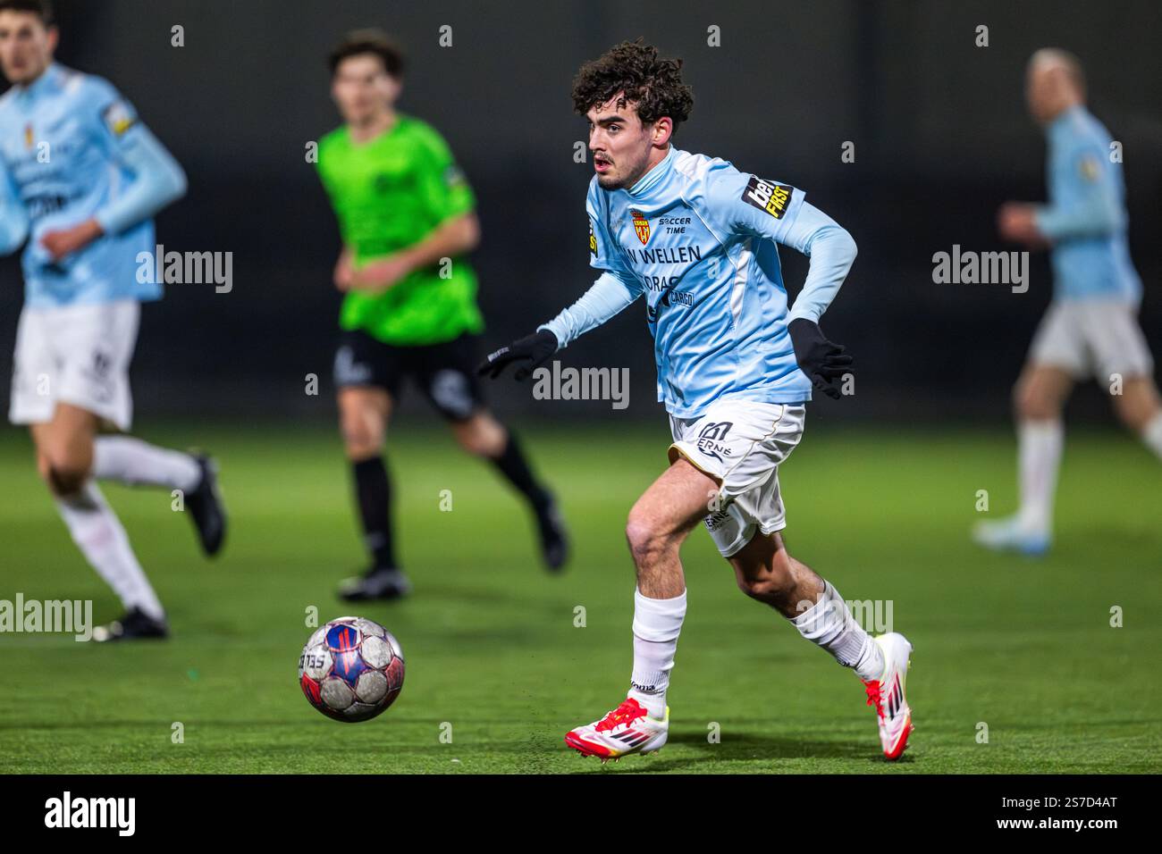 Ninove, Belgium. 18th Jan, 2025. Cloots Siemen Jacobus (8) of Capellen ...