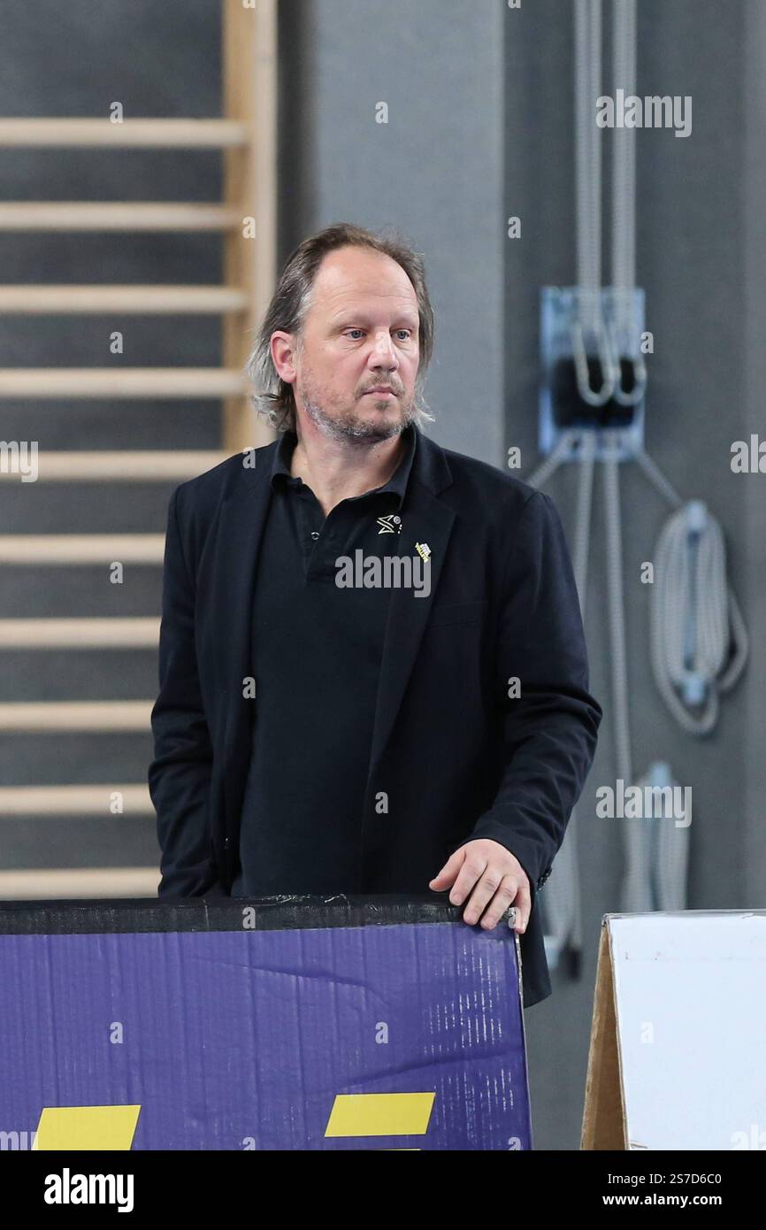 19.01.2025, Lint, AUT, Unterwegs in Oberösterreich, Oberbank ...