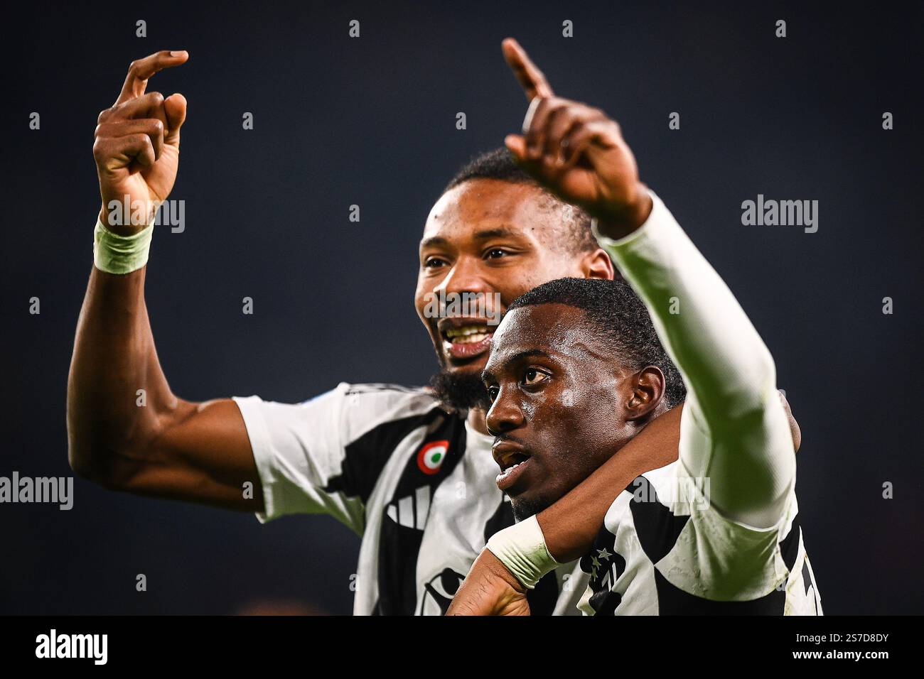 Turin, Italie. 18th Jan, 2025. Timothy WEAH of Juventus celebrate his ...