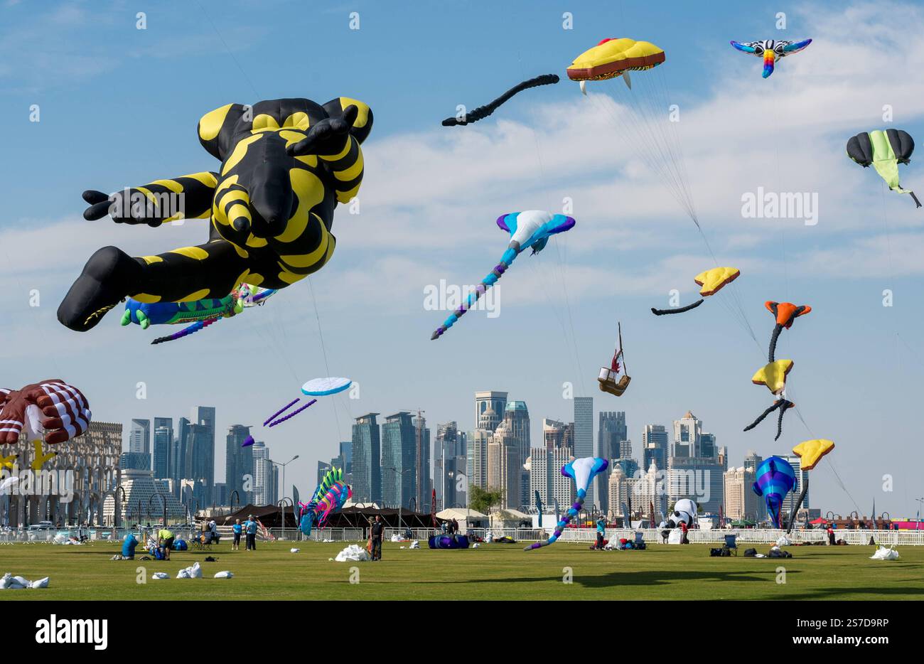 QATAR KITE FESTIVAL 2025 Participants are flying their kites during the ...