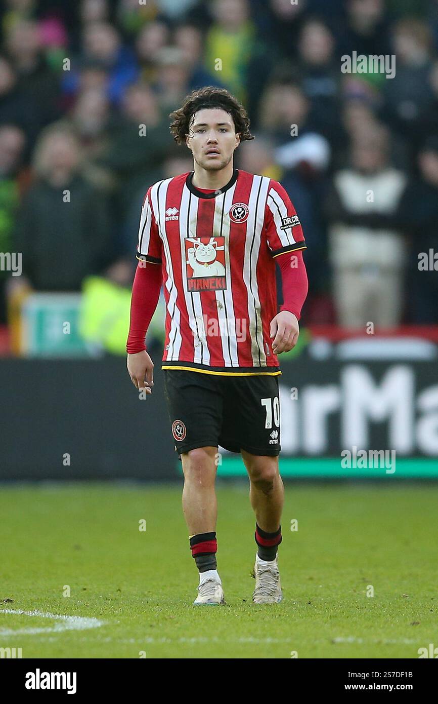 Bramall Lane, Sheffield, England - 18th January 2025 Callum O'Hare (10) of Sheffield United ...