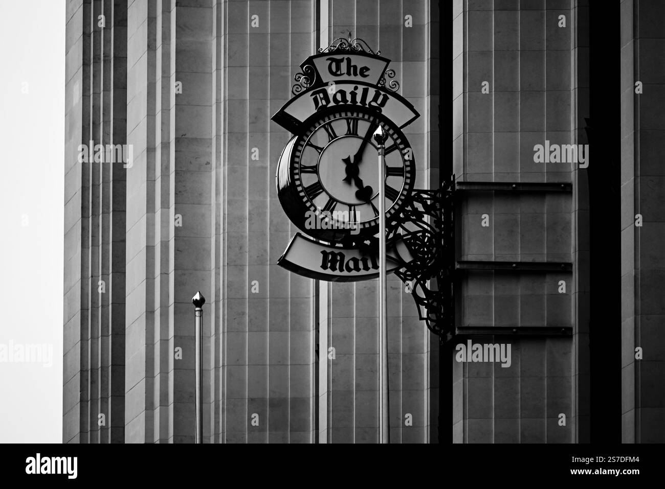 The Daily Mail Building Stock Photo - Alamy
