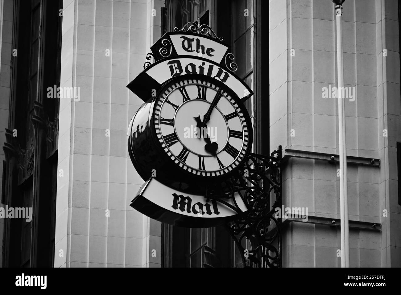 Daily mail building london hi-res stock photography and images - Alamy