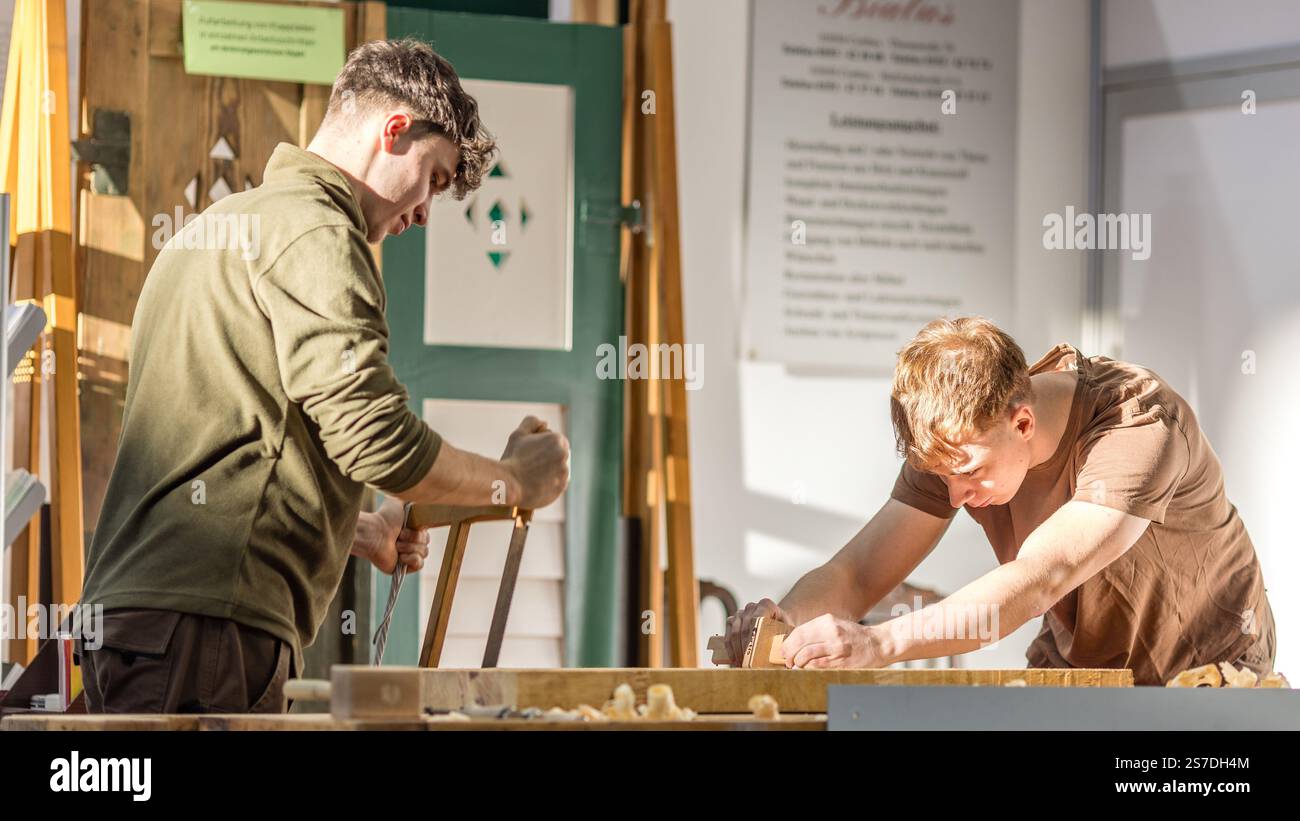 Cottbus, Germany. 19th Jan, 2025. Jaime Förster (l) and Moritz Freitag ...