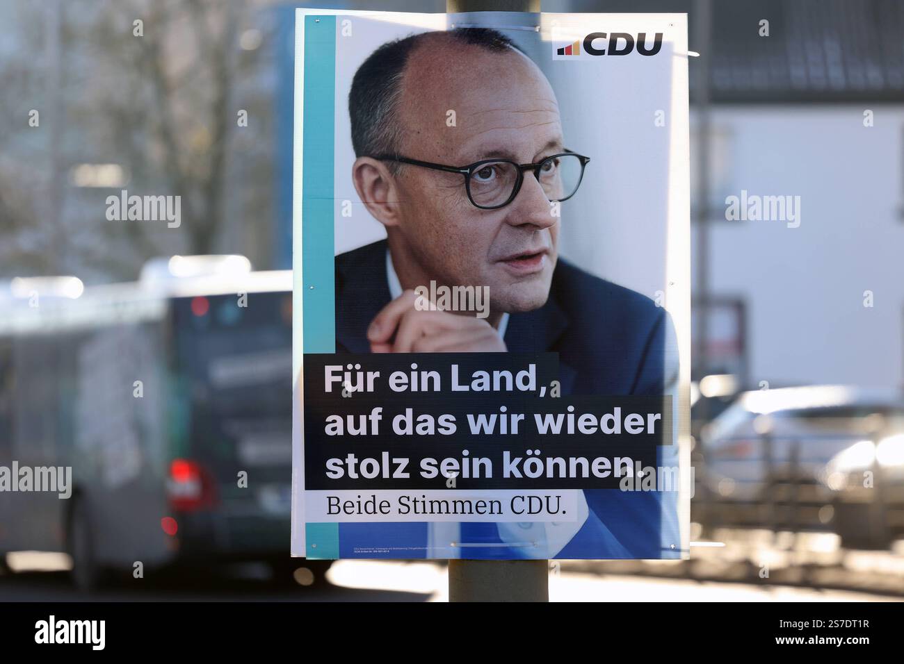 Ein Wahlplakat zur Bundestagswahl von der CDU mit Kanzlerkandidat ...
