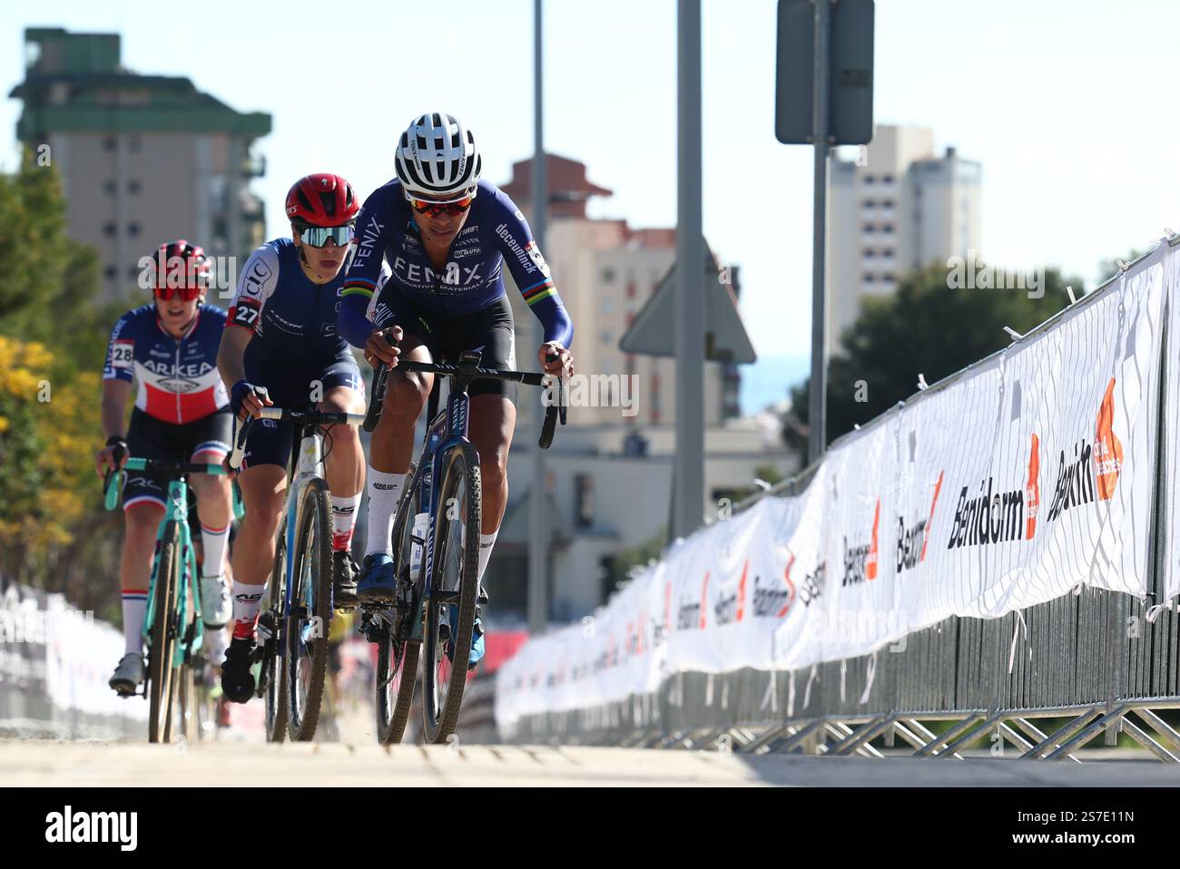 Benidorm, Spain. 19th Jan, 2025. the women's elite race at the ...
