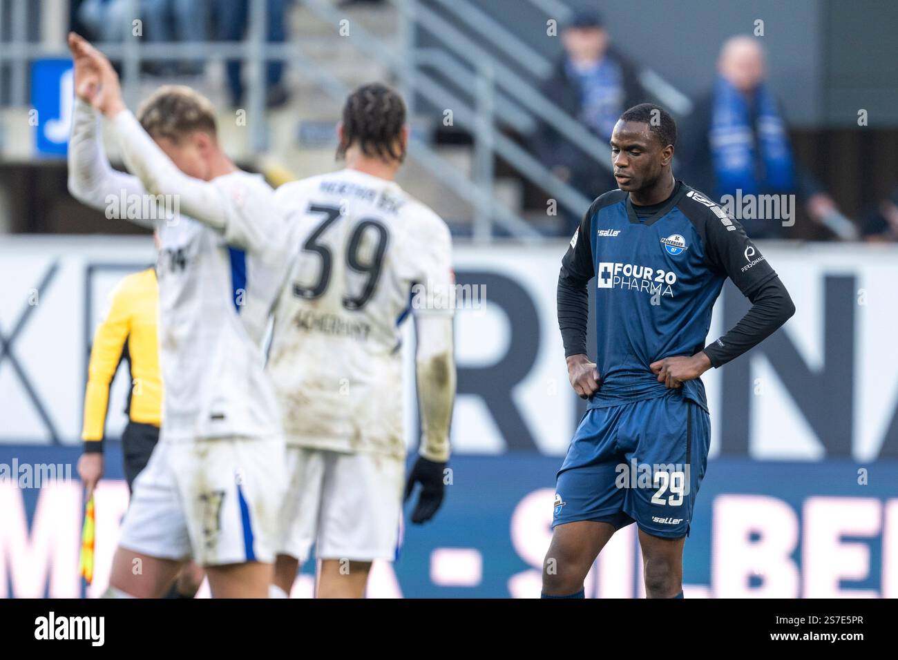 Paderborn, Germany. 19th Jan, 2025. Soccer: Bundesliga 2, SC Paderborn ...