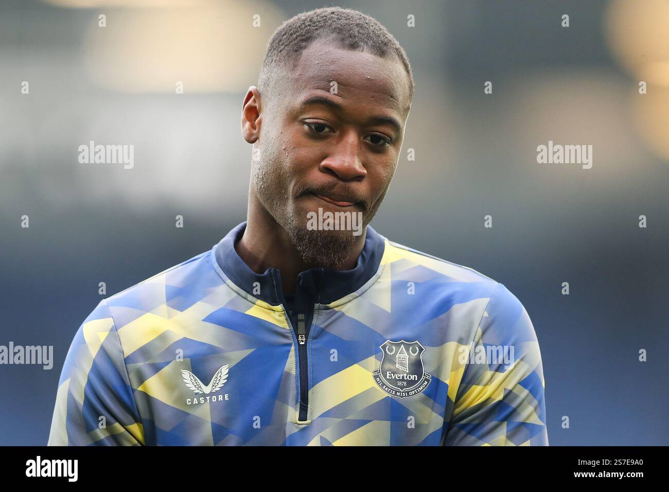 Liverpool, UK. 18th Jan, 2025. Martin Sherif of Everton warms up prior ...