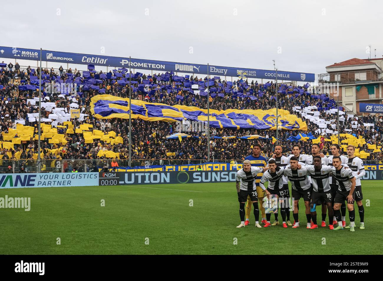 Parma, Italy. 19th Jan, 2025. Parma Calcio team line-up during Parma ...