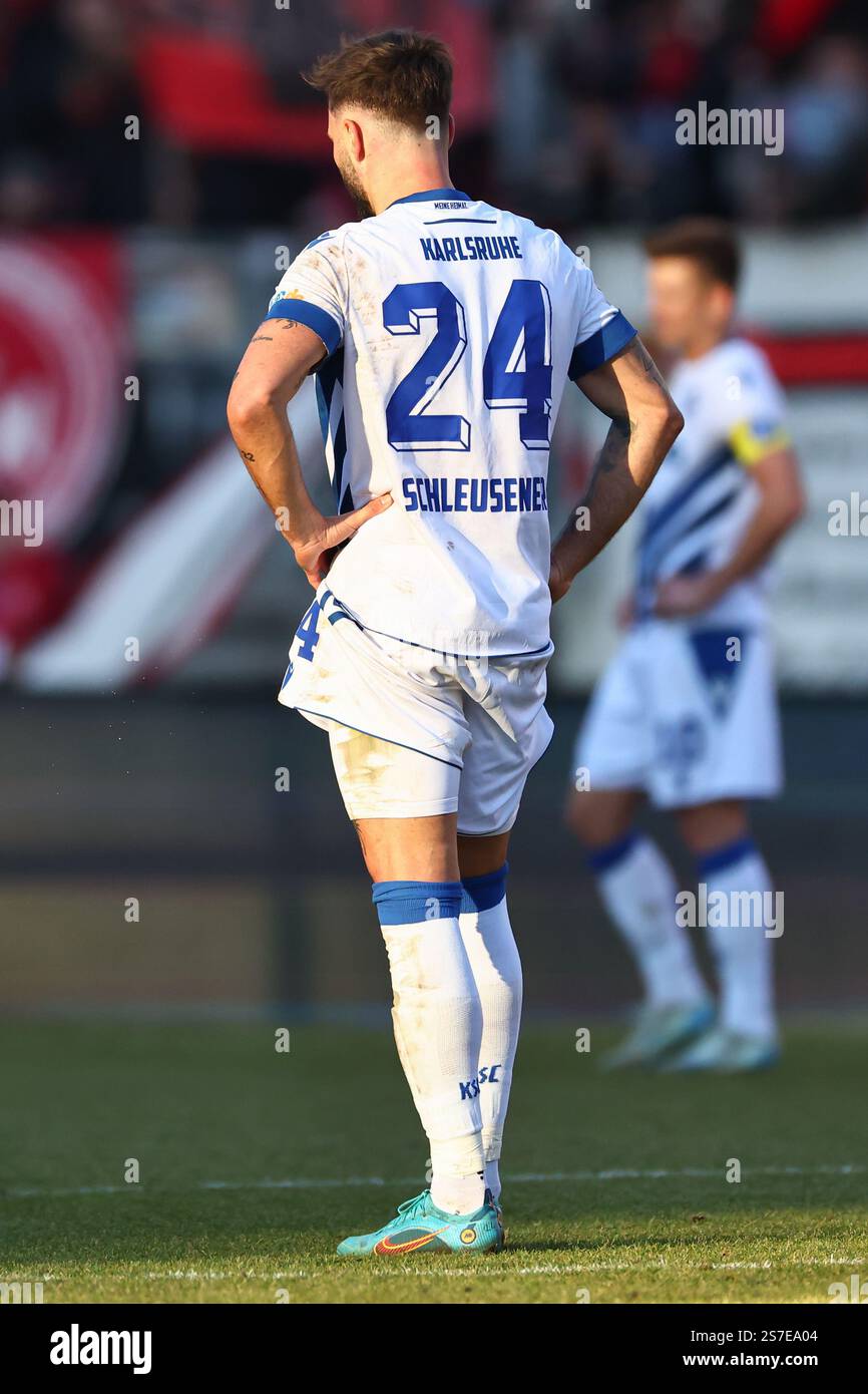 Nuremberg, Germany. 19th Jan, 2025. Soccer: Bundesliga 2, 1. FC ...