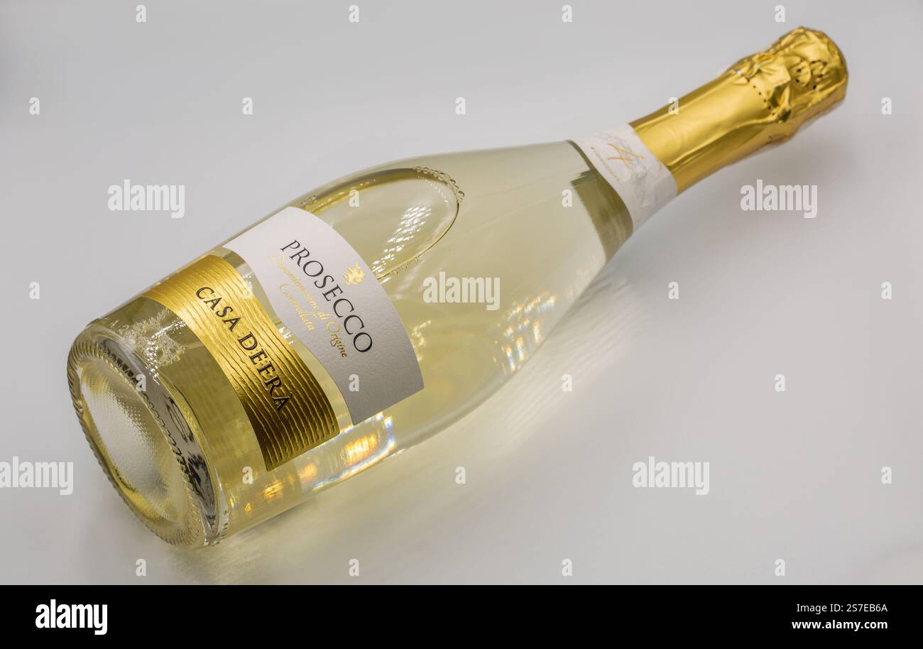 Defra logo hi-res stock photography and images - Alamy