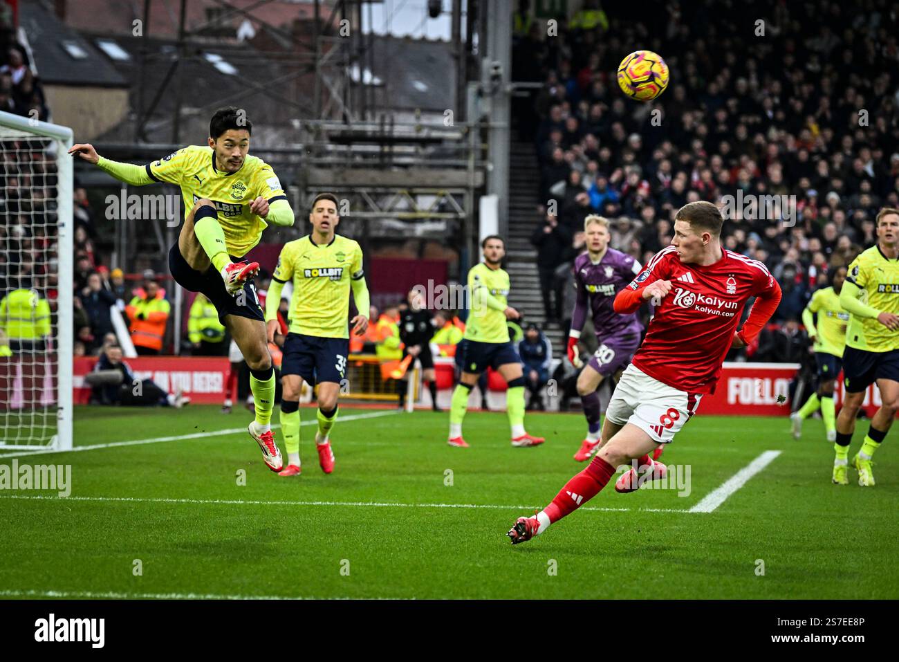 The City Ground, Nottingham, UK. 19th Jan, 2025. Premier League ...