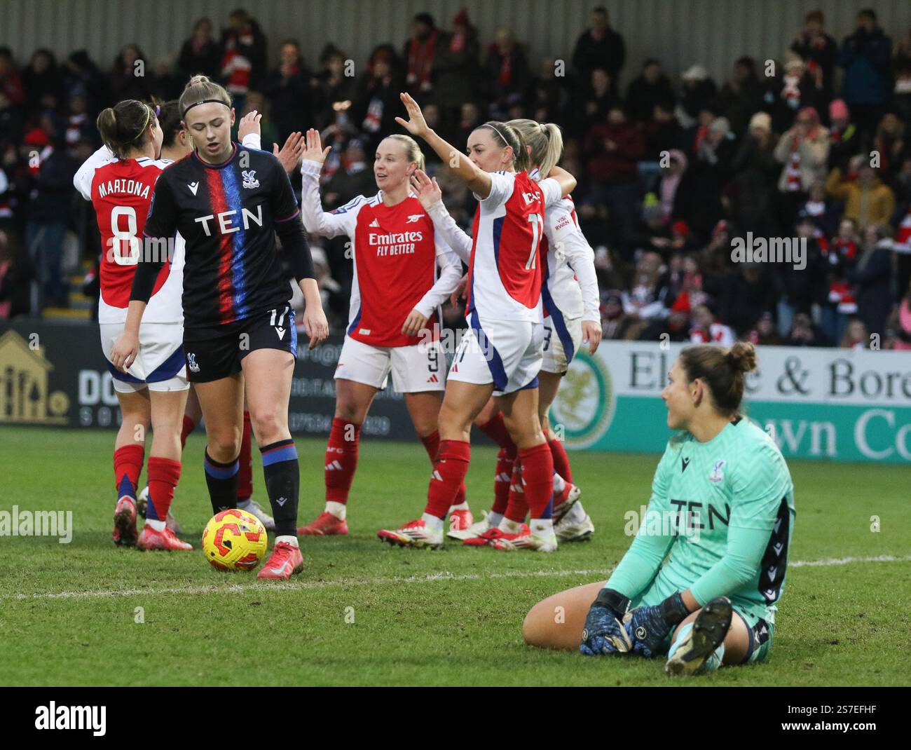 London, UK. 19th Jan 2025. Arsenal Players celebrate Beth Meads goal ...