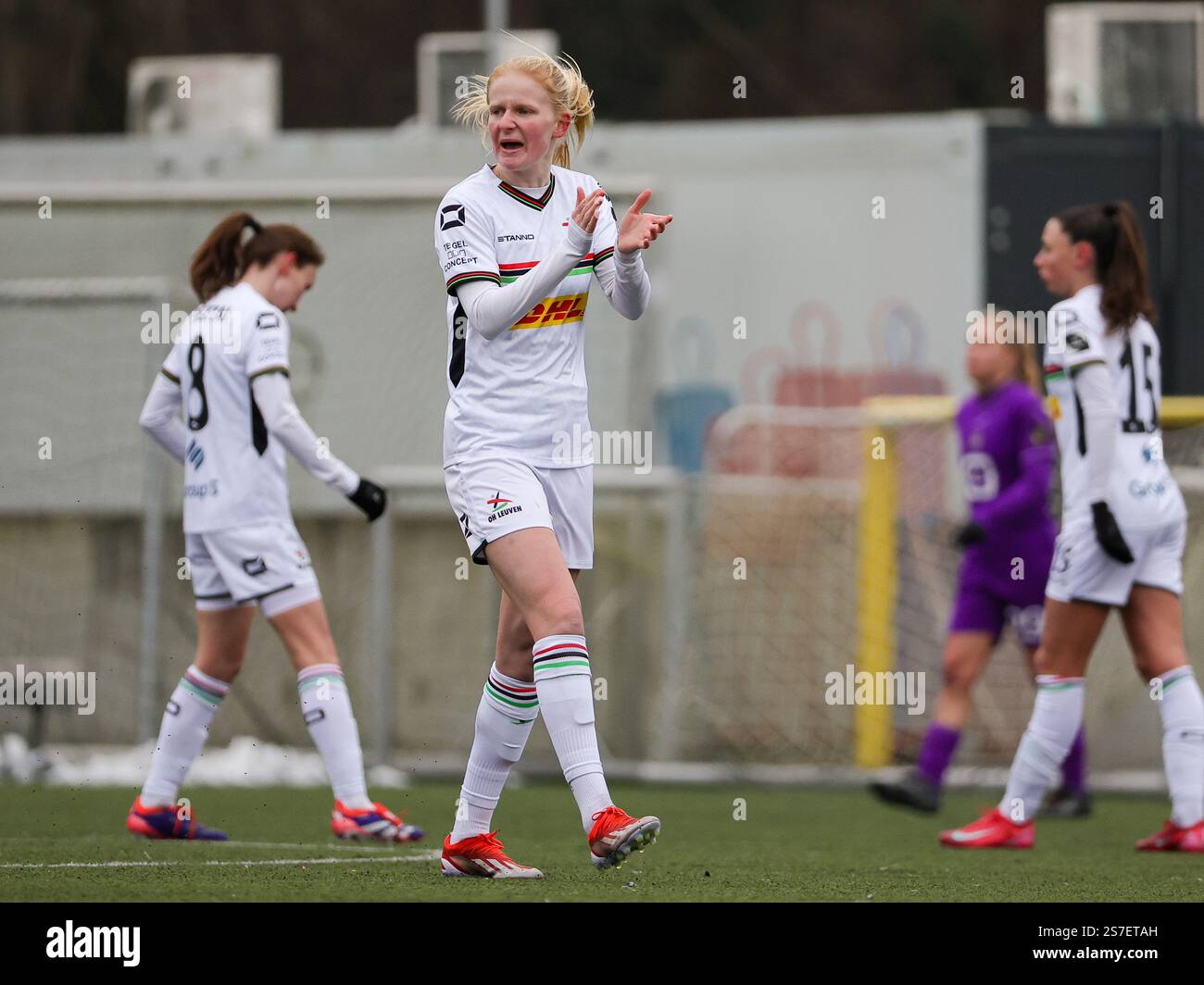 Oud Heverlee, Belgium. 18th Jan, 2025. Linde Veefkind (25) of OHL ...