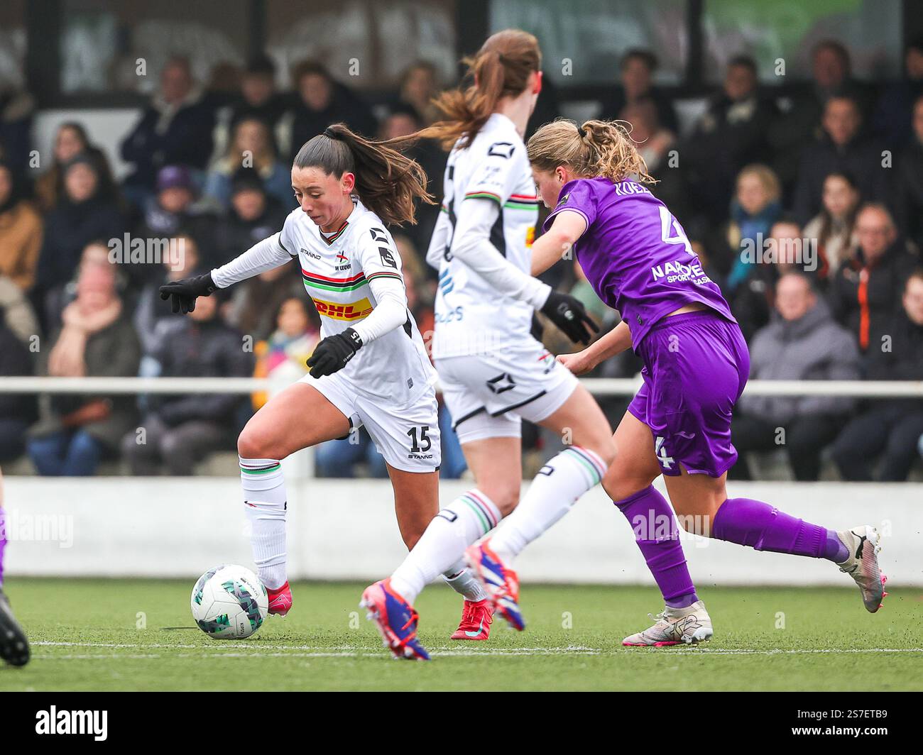 Oud Heverlee, Belgium. 18th Jan, 2025. Aurelie Reynders (15) of OHL ...