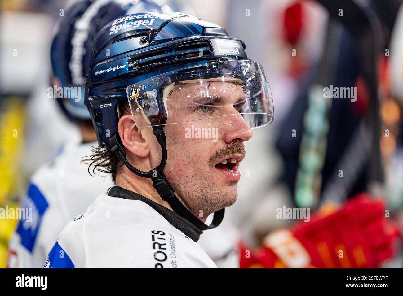 Brendan ODonnell (Duesseldorfer EG, #21) / Portrait / Portraet. GER, EHC Red Bull Muenchen vs ...
