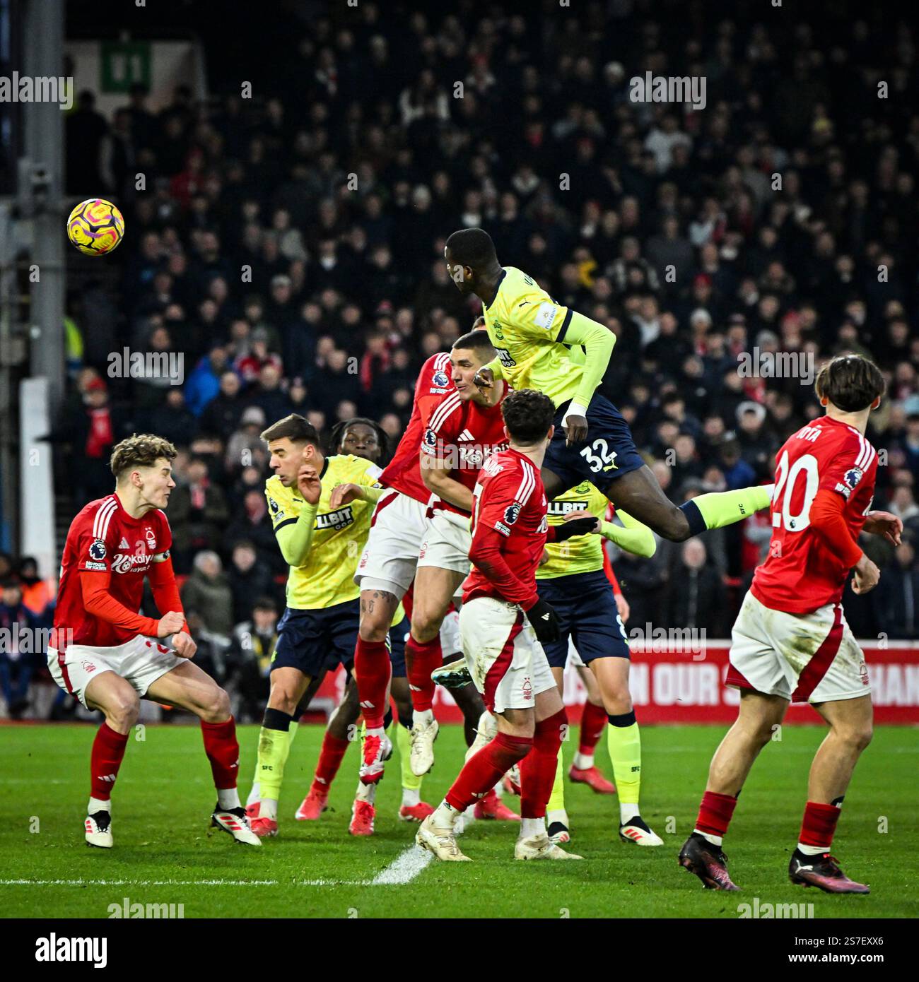 The City Ground, Nottingham, UK. 19th Jan, 2025. Premier League ...