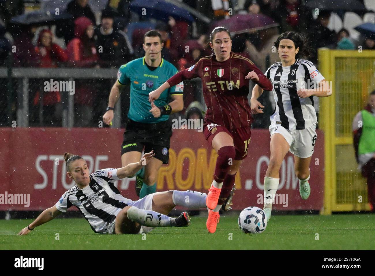 Rome, Italy. 19th Jan, 2025. AS Roma's Giulia Dragoni during the ...