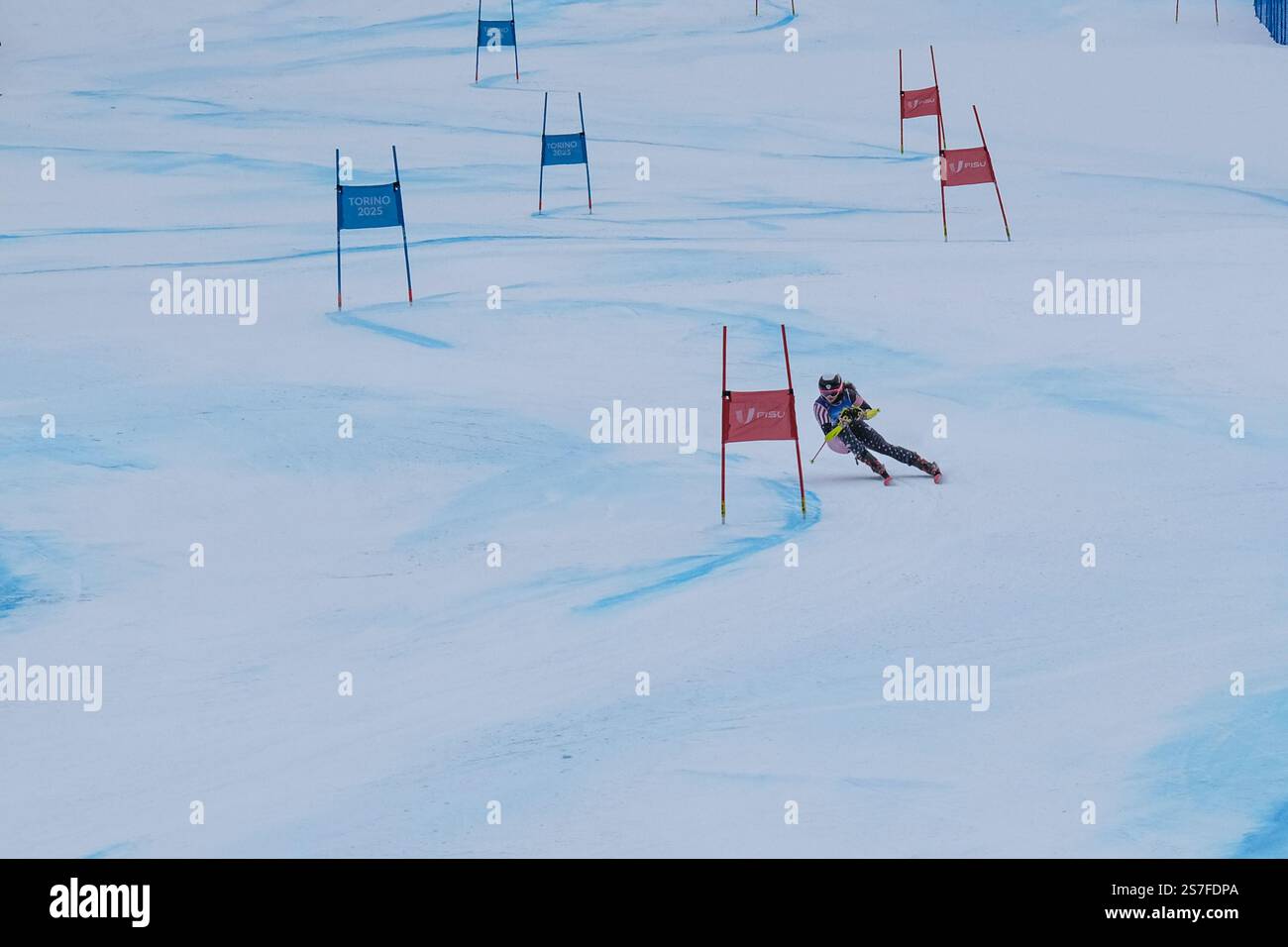 Bardonecchia, Italy. 18th Jan, 2025. Georgie Sullivan of USA in action ...