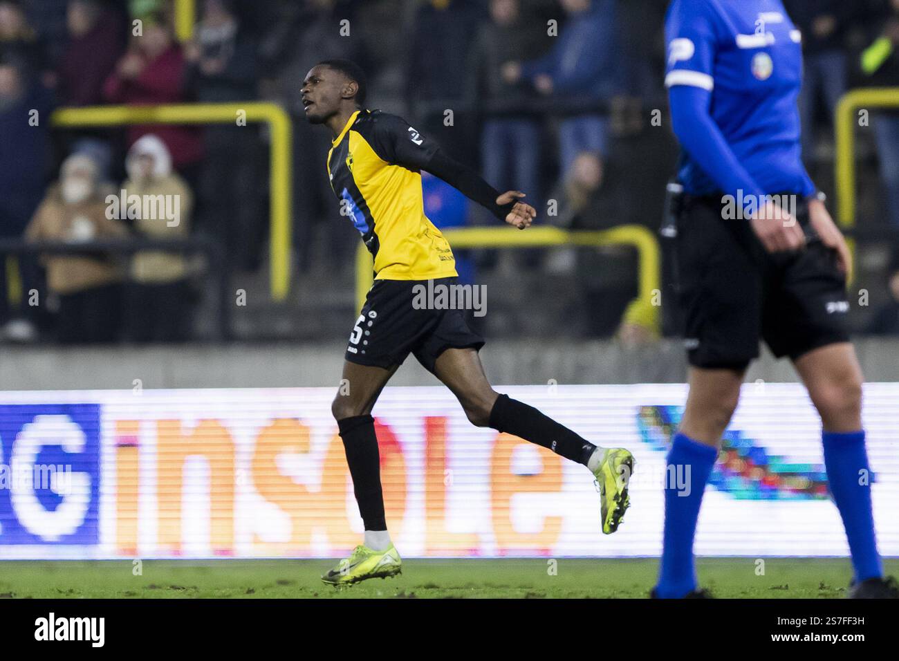 Lier, Belgium. 19th Jan, 2025. Lierse's Benni Mpanzu celebrates after ...