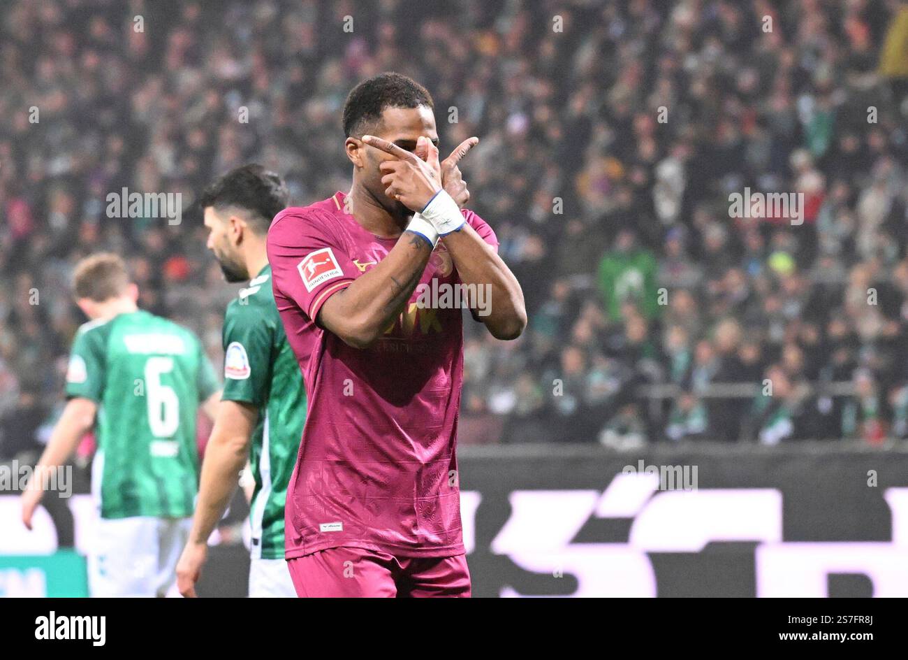 Bremen, Deutschland. 19th Jan, 2025. 19.01.2025, wohninvest ...