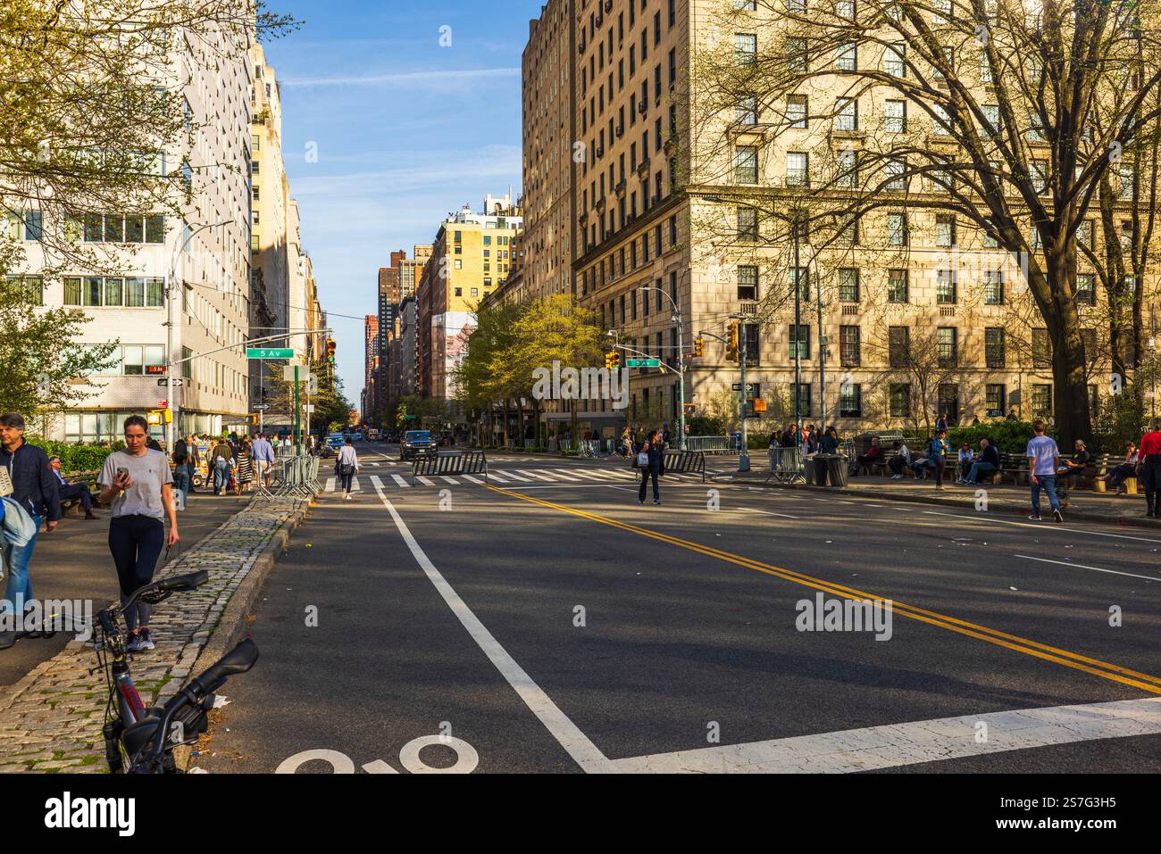 Busy street view of Fifth Avenue near Central Park in New York City on ...