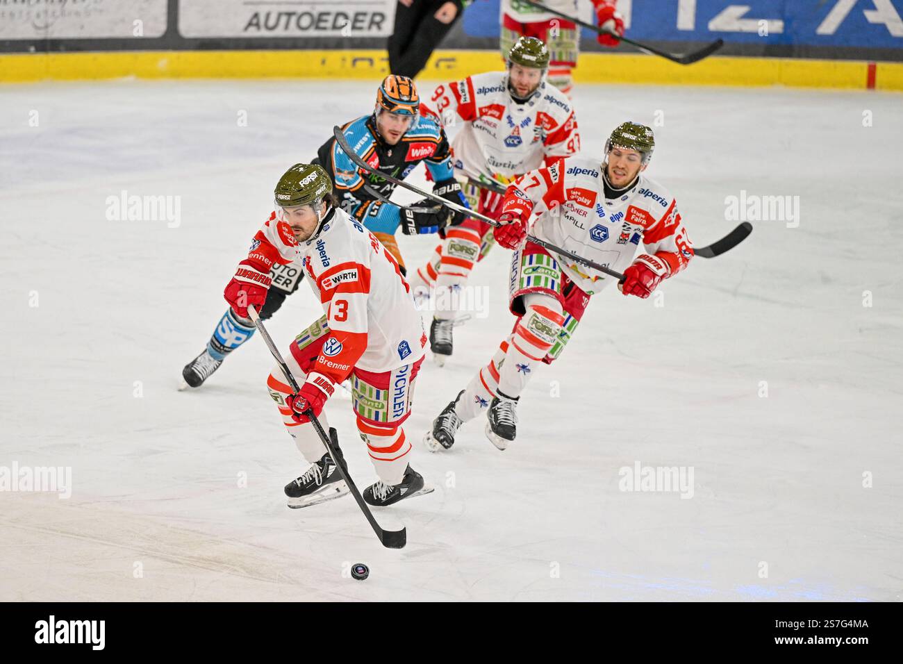 Linz, Austria. 19th Jan, 2025. LINZ, AUSTRIA -JANUARY 19: Braden ...