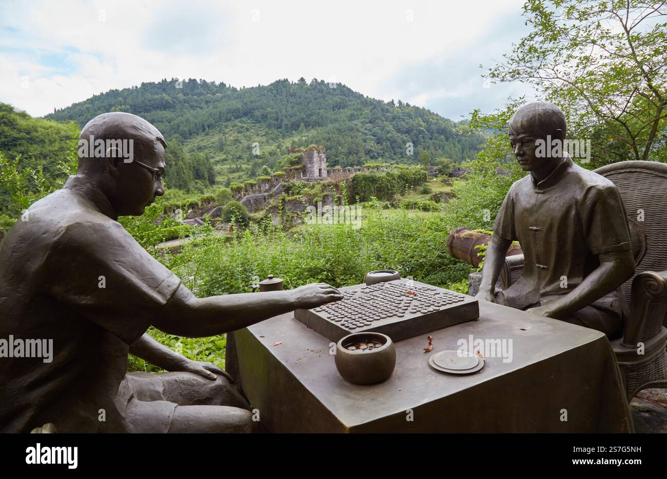 The Southern Great Wall was built between 1554-1662 during the Ming ...