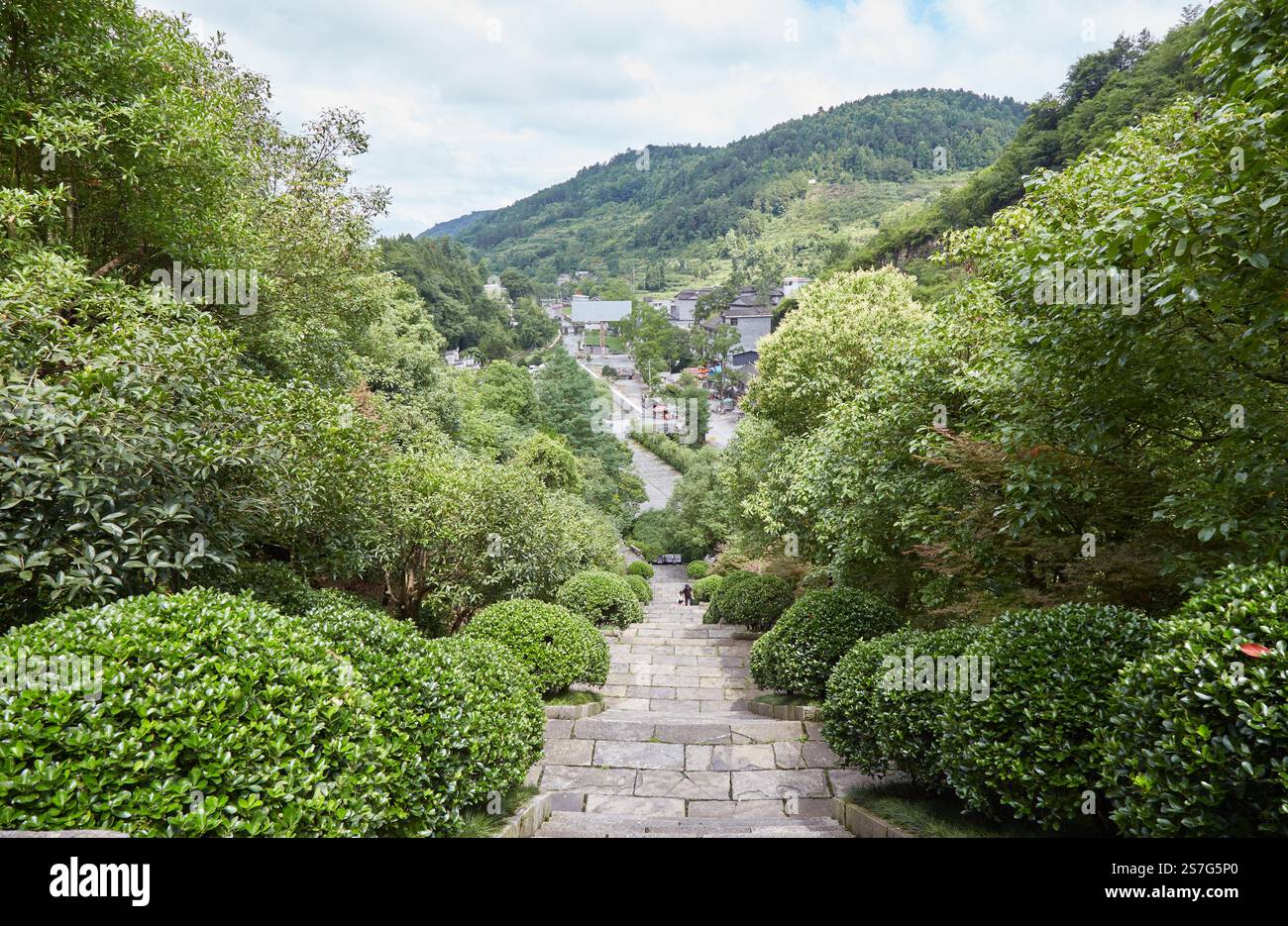The Southern Great Wall was built between 1554-1662 during the Ming ...