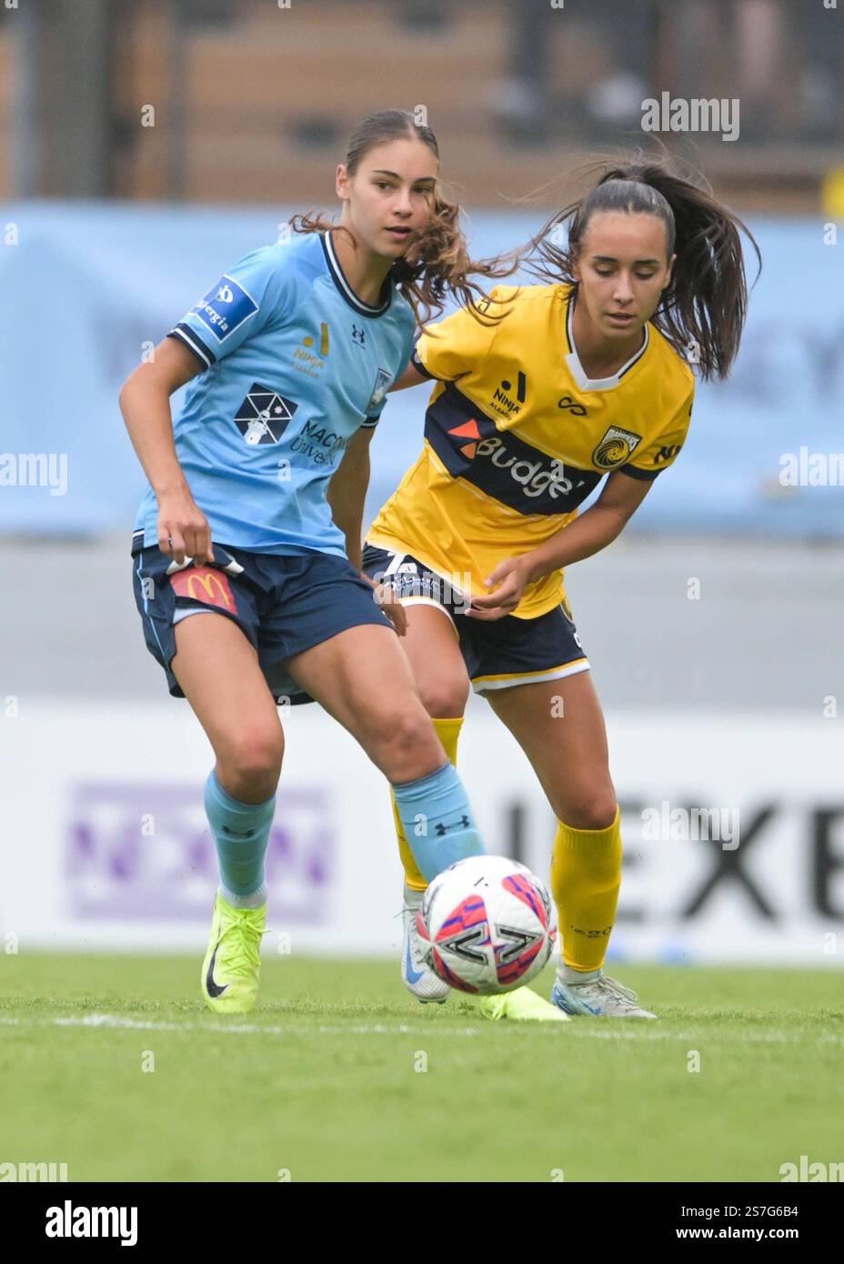Lilyfield, Australia. 19th Jan, 2025. Indiana Shae Dos Santos (L) of ...