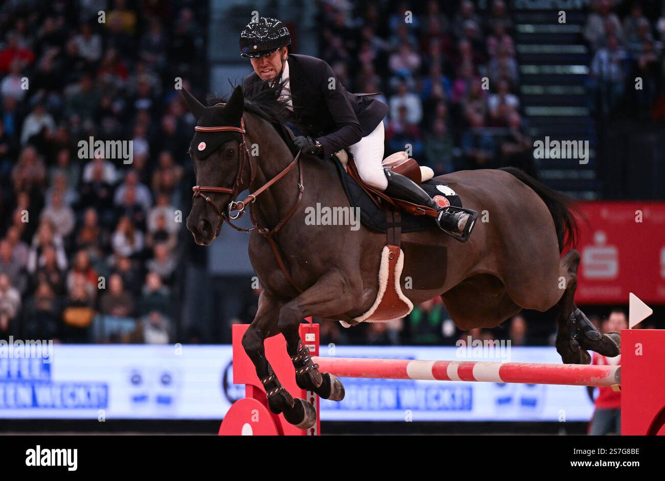Leipzig, Germany. 19th Jan, 2025. Equestrian sport/jumping, World Cup ...