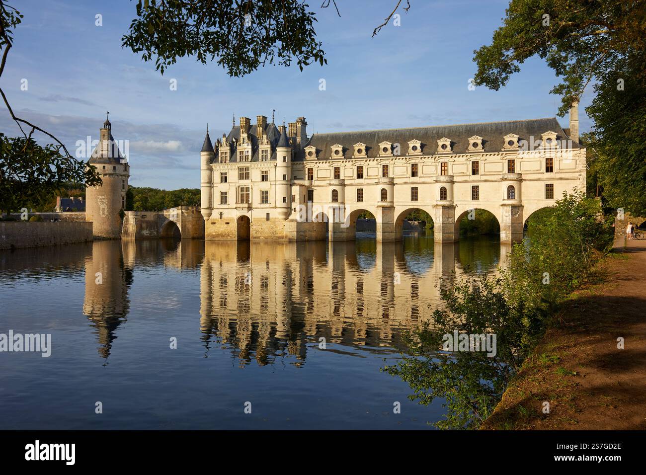 The historical Chateau de Chenonceau on the Cher river, Loire Valley, France Stock Photo - Alamy
