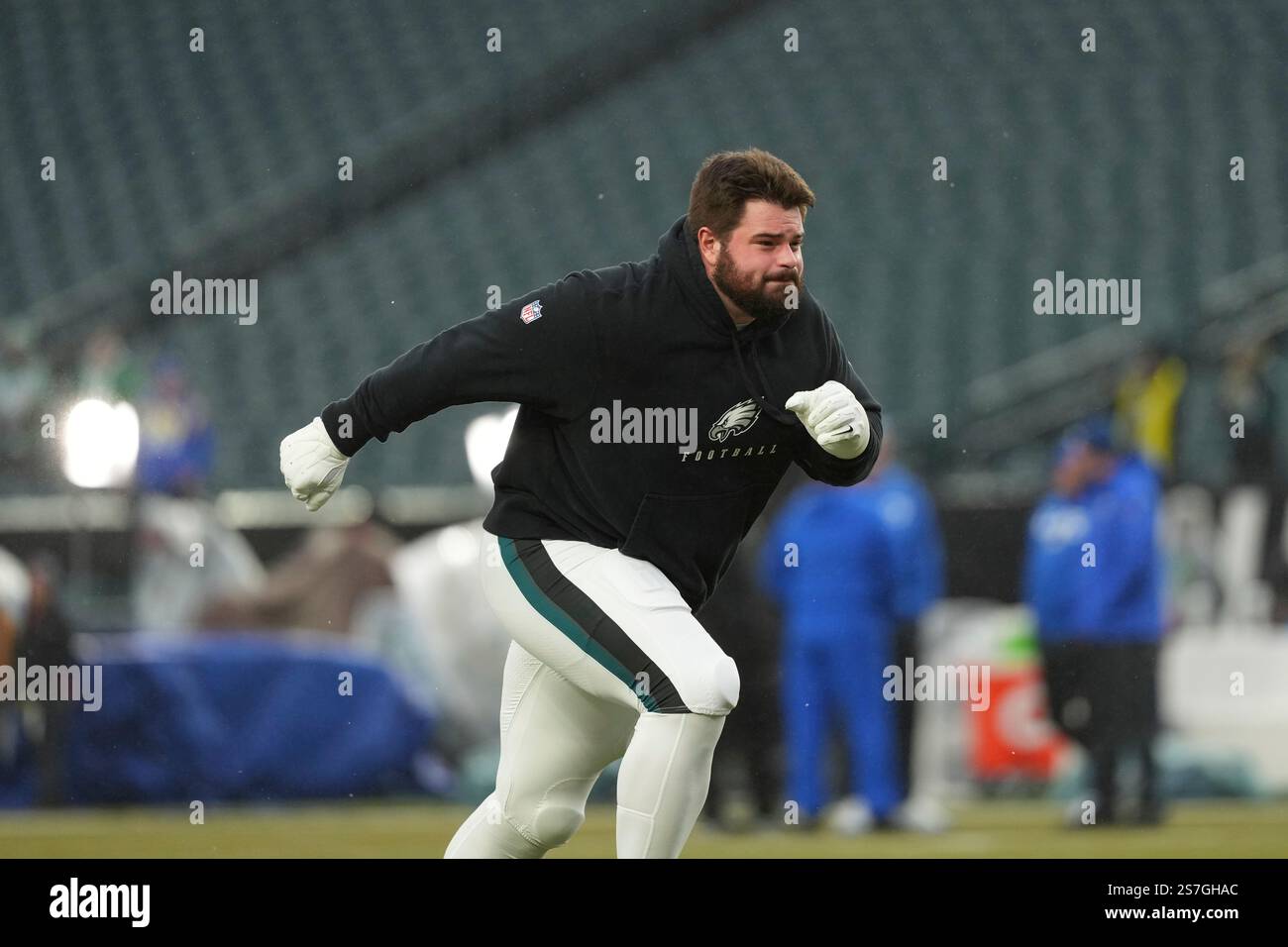 Philadelphia Eagles guard Landon Dickerson warms up before an NFL ...