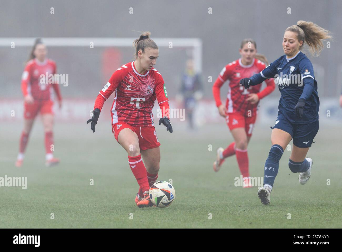 Alena Bienz (1. FC K?ln, #11). Testspiel Frauen, 1. FC K?ln - VfL ...