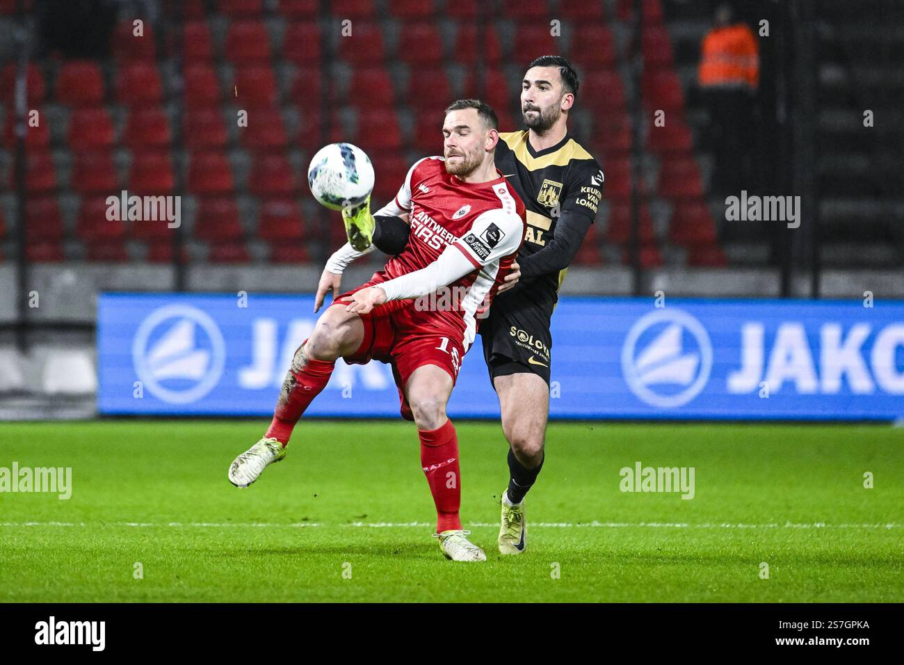 Antwerpen, Belgium. 19th Jan, 2025. Antwerp's Vincent Janssen and ...