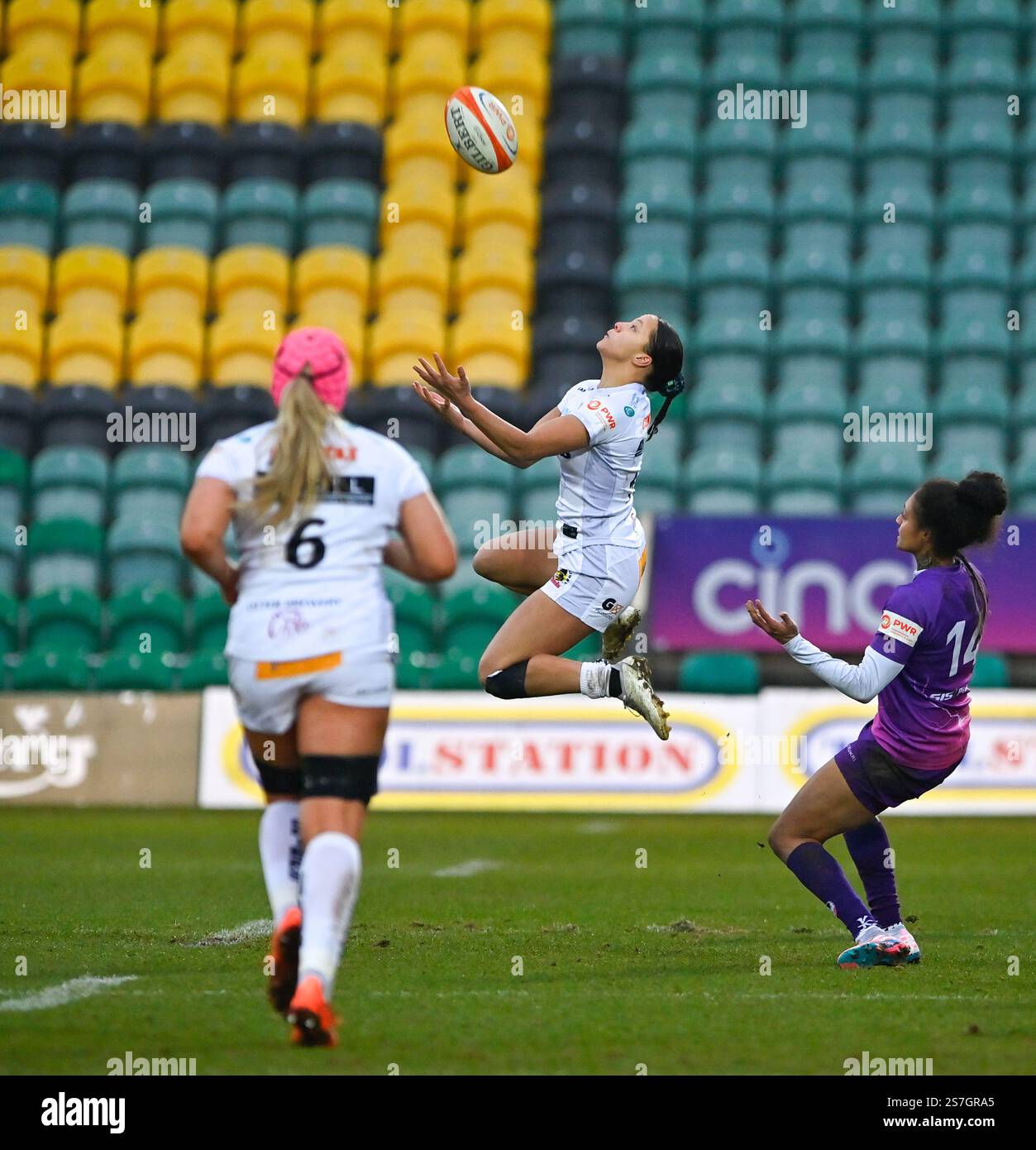 NORTHAMPTON, ENGLAND Sunday 19 January 2025 : Katie Buchanan of Exeter ...