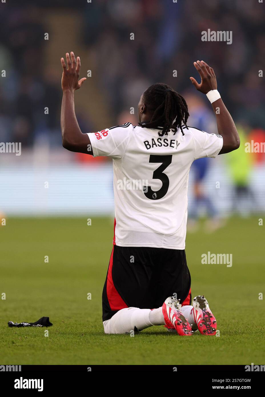 Leicester, UK. 18th Jan, 2025. Fulham's Calvin Bassey says a prayer ...