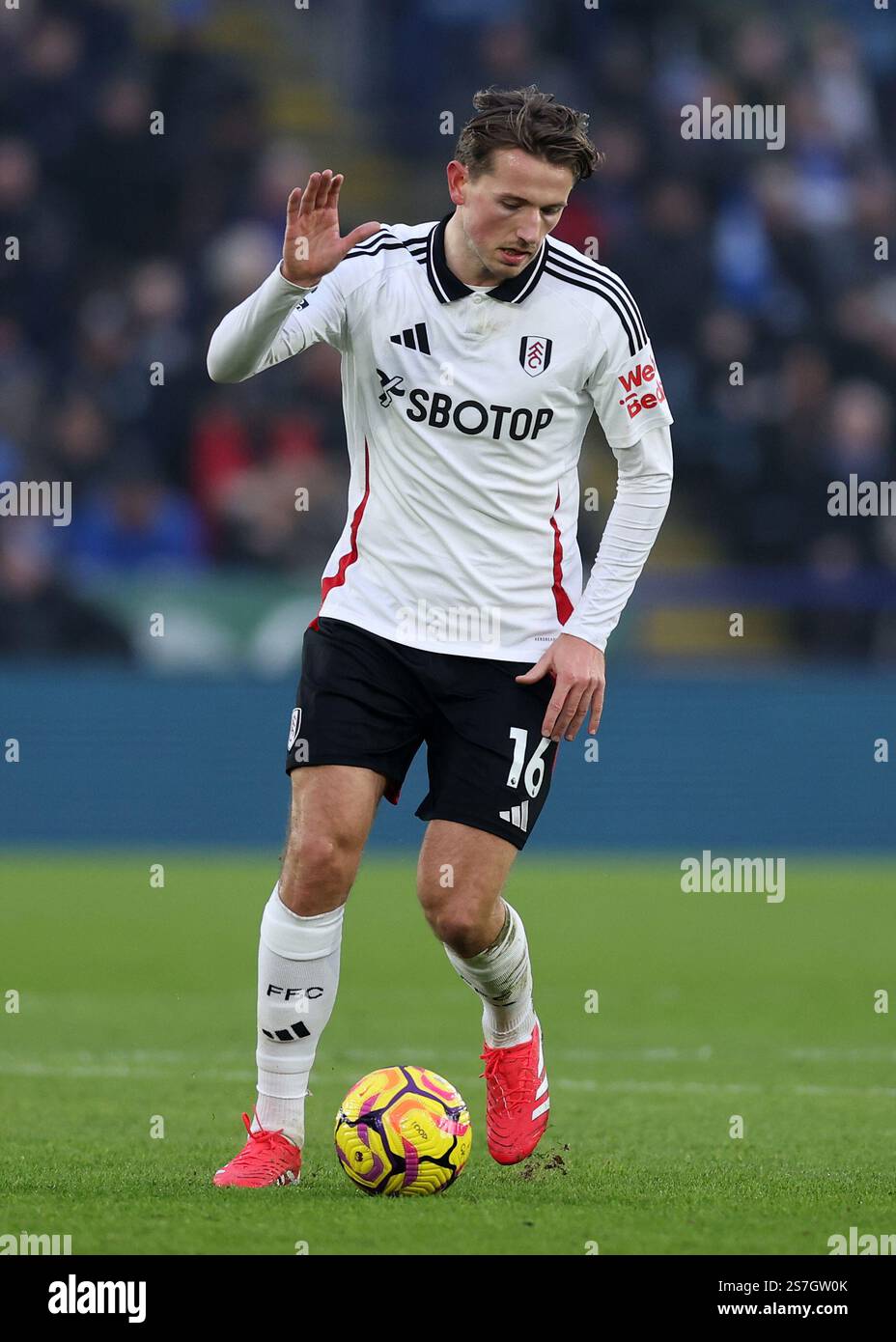Leicester, UK. 18th Jan, 2025. Fulham's Sander Berge during the Premier ...